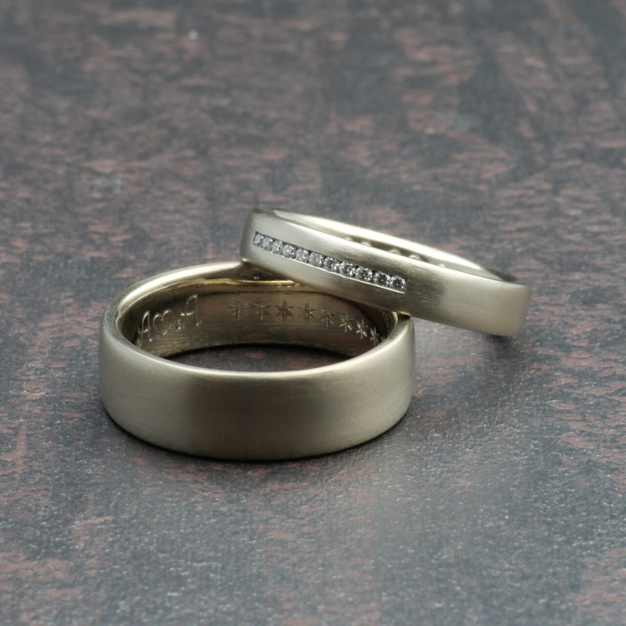 Wedding rings in gold, white gold & more - Ringschmiede Berlin